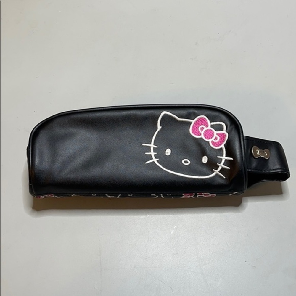 Sanrio Hello Kitty Black/Pink Pencil Pouch - Gem